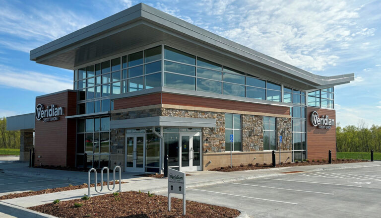 Veridian Credit Union transforms member support with Webex